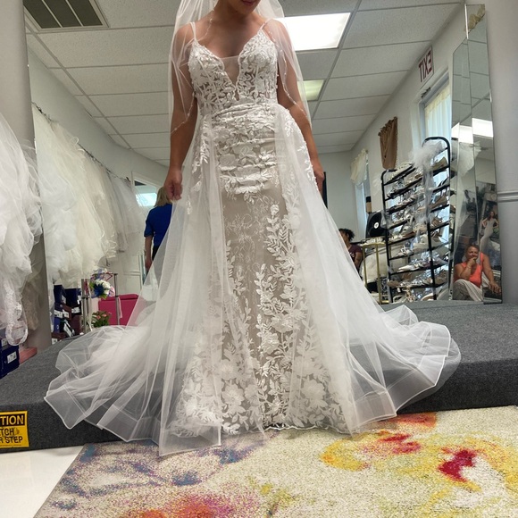 Dresses | Gorgeous Detailed Wedding Dress | Poshmark